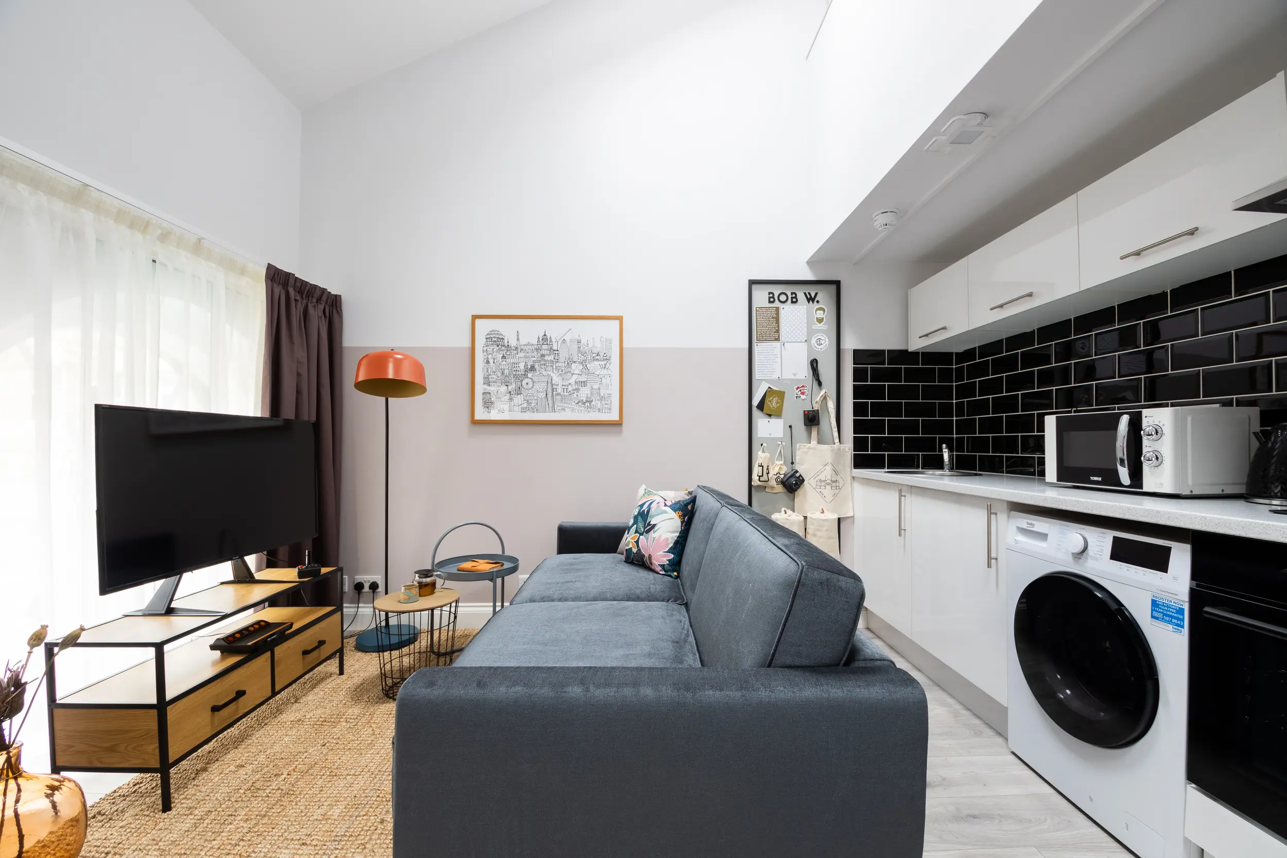 Spacious Studio - Mezzanine